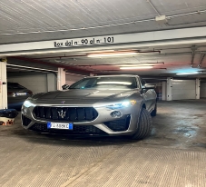 Maserati Levante my 2020